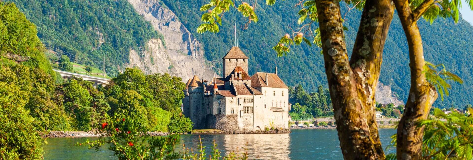 Queen's Quest Mentoring Program - Live Outrageously